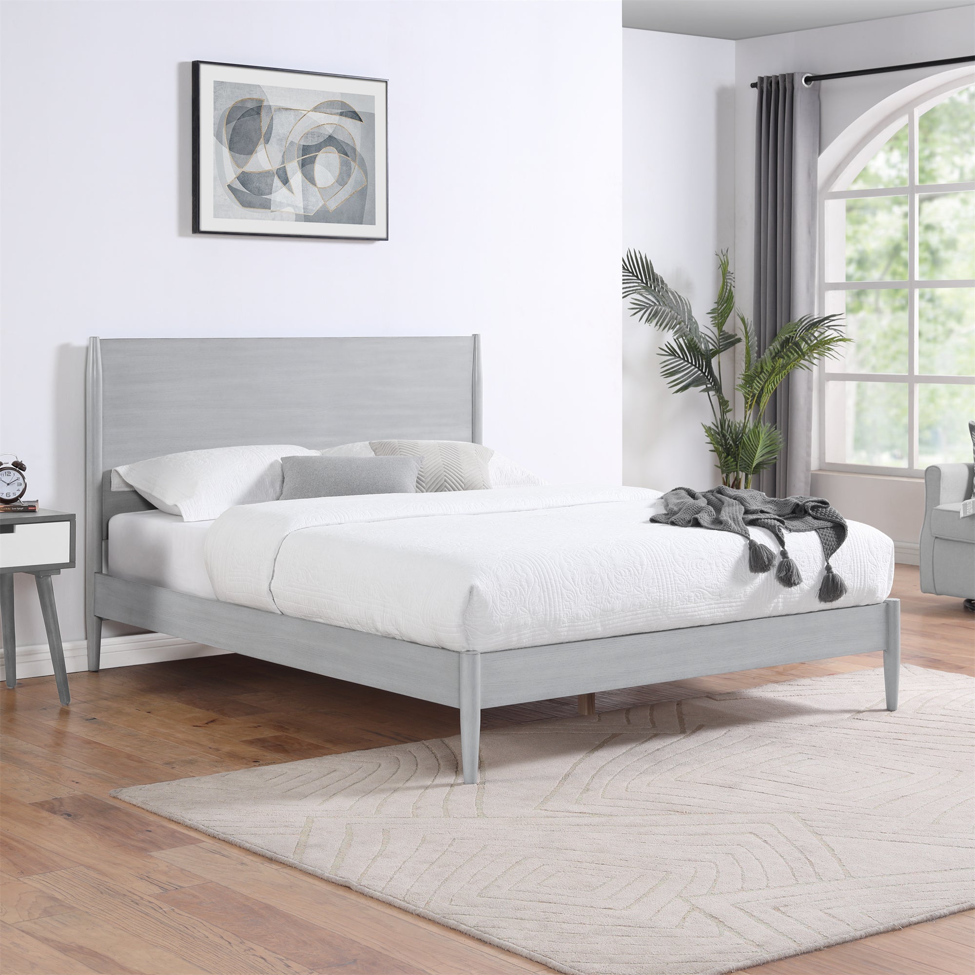 Infinity Del Mar Platform White Bed